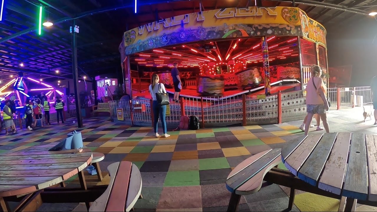 Walk - Walton Pier - rides in action! - 2023 07 19 - YouTube