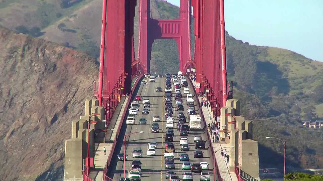 Golden Gate Bridge Traffic (Zoom View) - YouTube