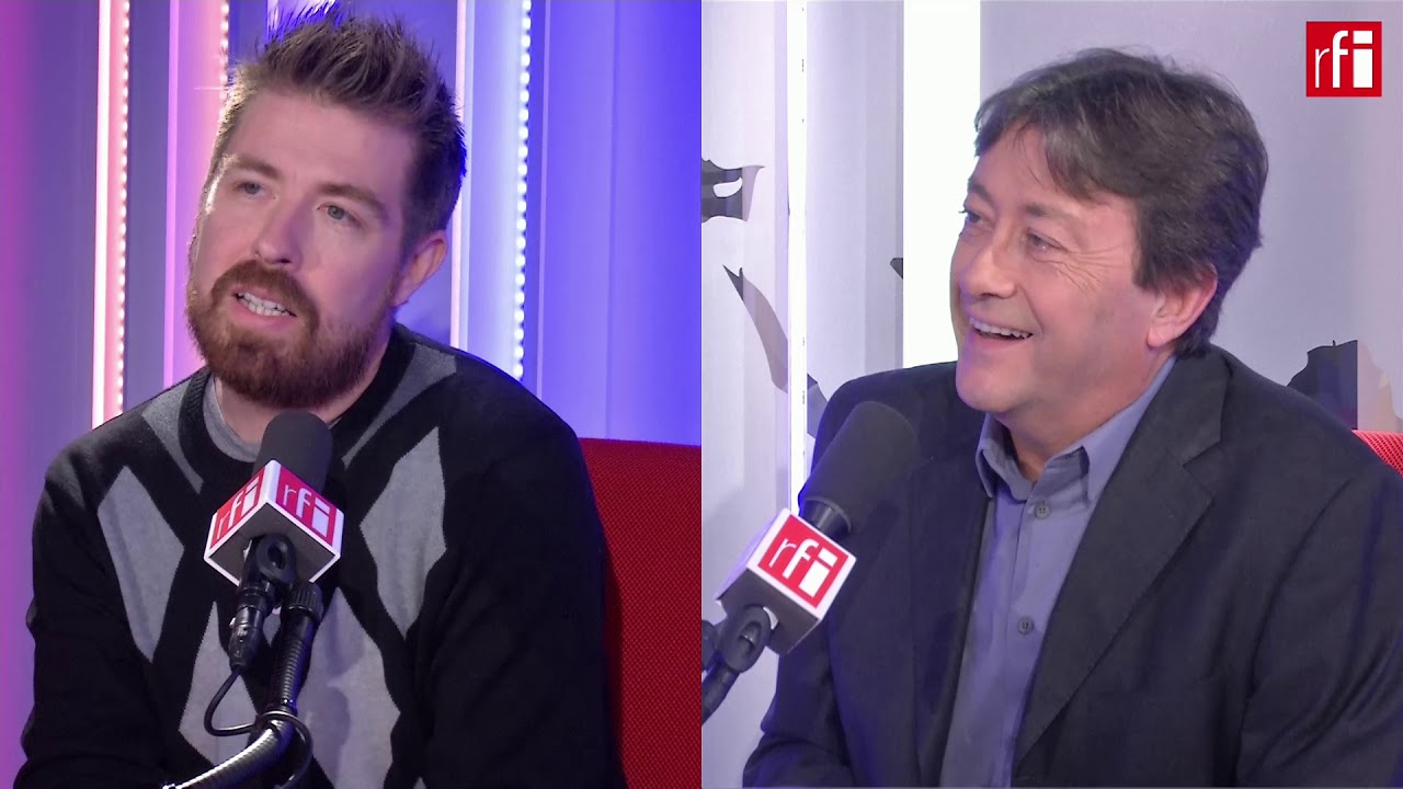 El escritor argentino Edgardo Scott con Jordi Batallé en RFI - YouTube