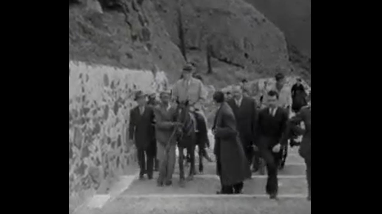 Ο ΑΝΤΕΝΑΟΥΕΡ ΣΤΗ ΣΑΝΤΟΡΙΝΗ - YouTube