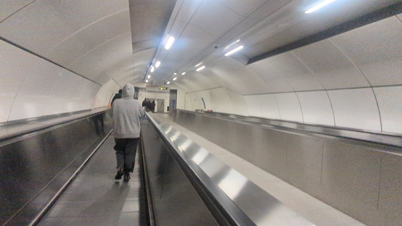 Tour of Bank/Monument (including new walkway between Central and ...