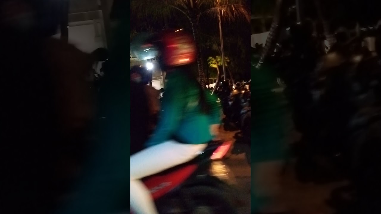 #Batam cafe Kasta batam . sangat penuh - YouTube