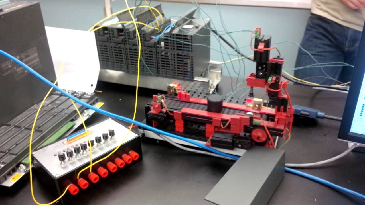 Fischertechnik Punching Machine - YouTube