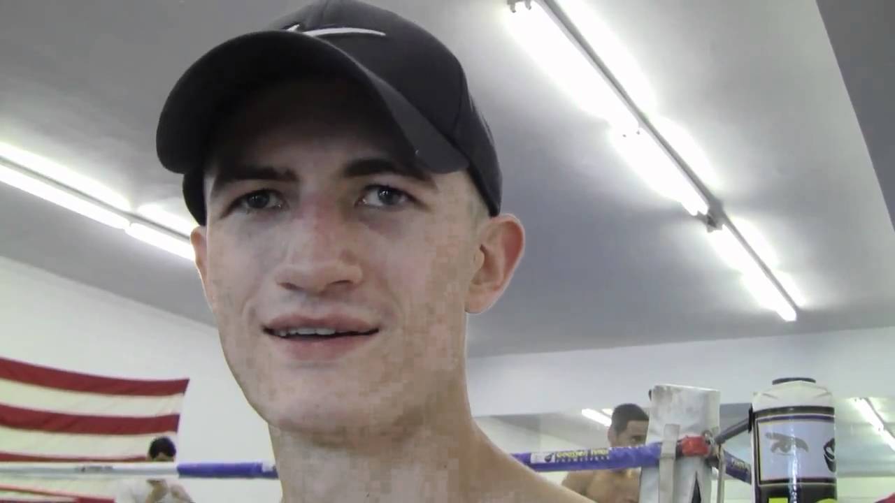 6-foot-4 147 boxing prospect John Hays - YouTube
