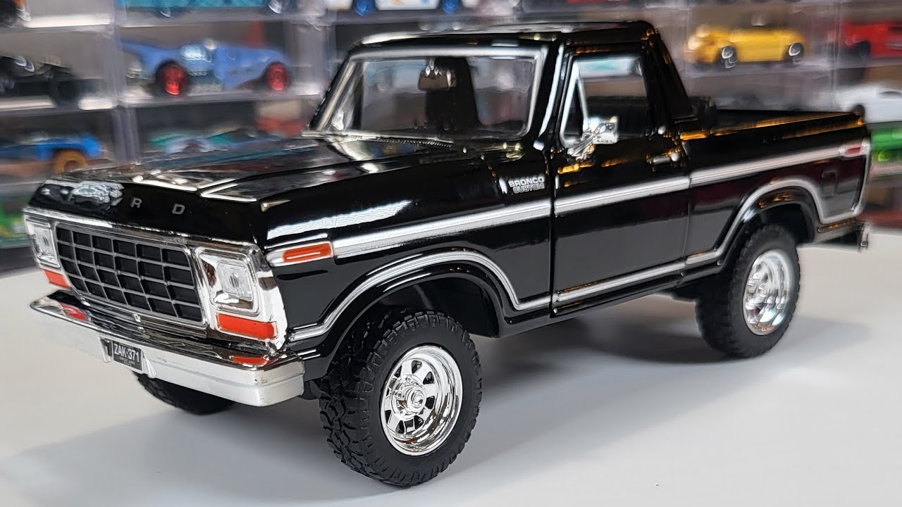 Unboxing Motor Max: Timeless Legends: 1978 Ford Bronco, 1:24 series ...