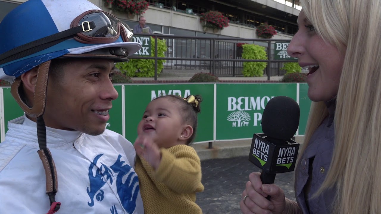 Manny Franco Rides His 1,000th Winner - YouTube