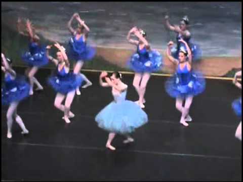 CSBS Ballet Sequence from 'Carousel' (2007) - YouTube