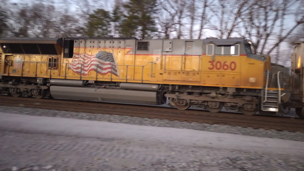 NS 7616 leads 123 with a UP T4 ACE Rear DPU (2/28/2023) - YouTube