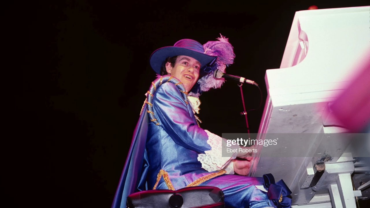 Elton John - Sydney (1984) (Radio FM Recording) - YouTube