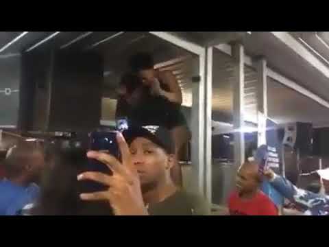 Zodwa  fan Eat her punani