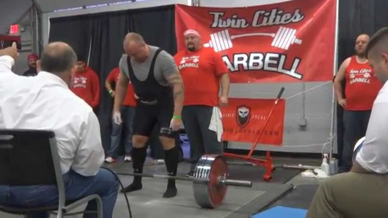 Capsule "Flash Back" playing at powerlifting compe - YouTube