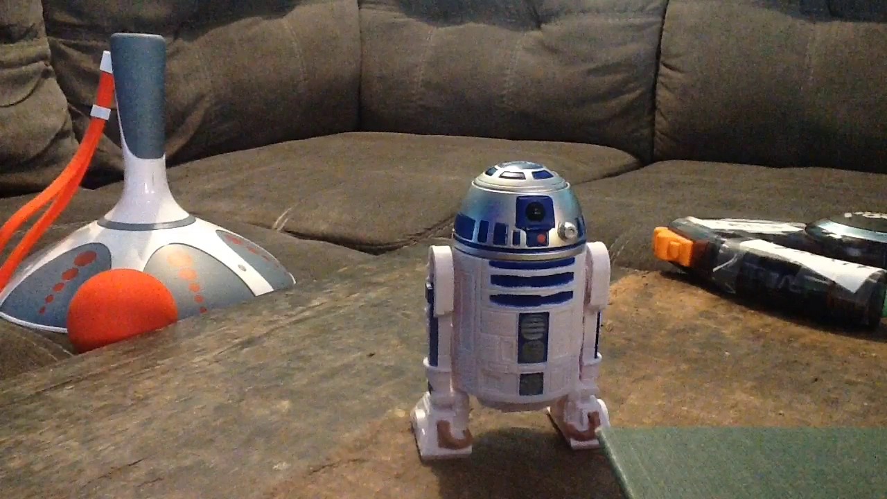 R2D2 Bop It Review - YouTube