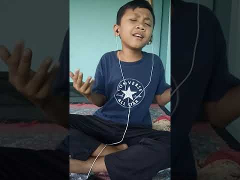 Anak SD kls 6 joget asik di rumah nya