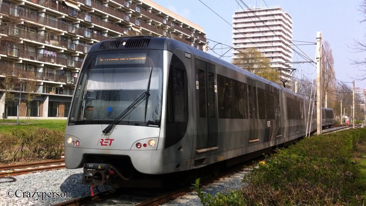 RET Metro type SG3 aankomst bij Binnenhof in Ommoord Rotterdam - YouTube