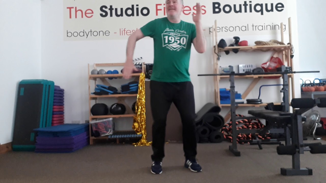 RETRO AEROBICS! 70S STYLE! FUN EXERCISE AT HOME! BURN SOME CALORIES ...