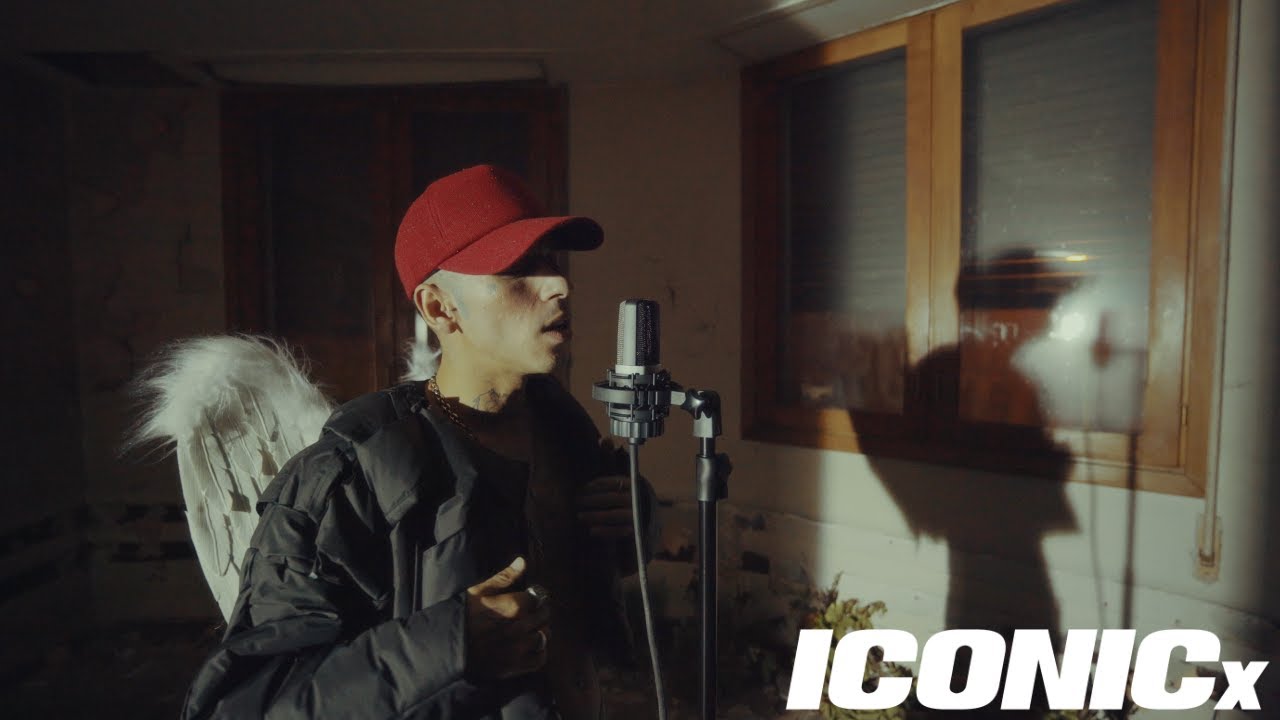 AKIRA LXVE - SIEMPRE ENCIMA (Video Oficial) - YouTube