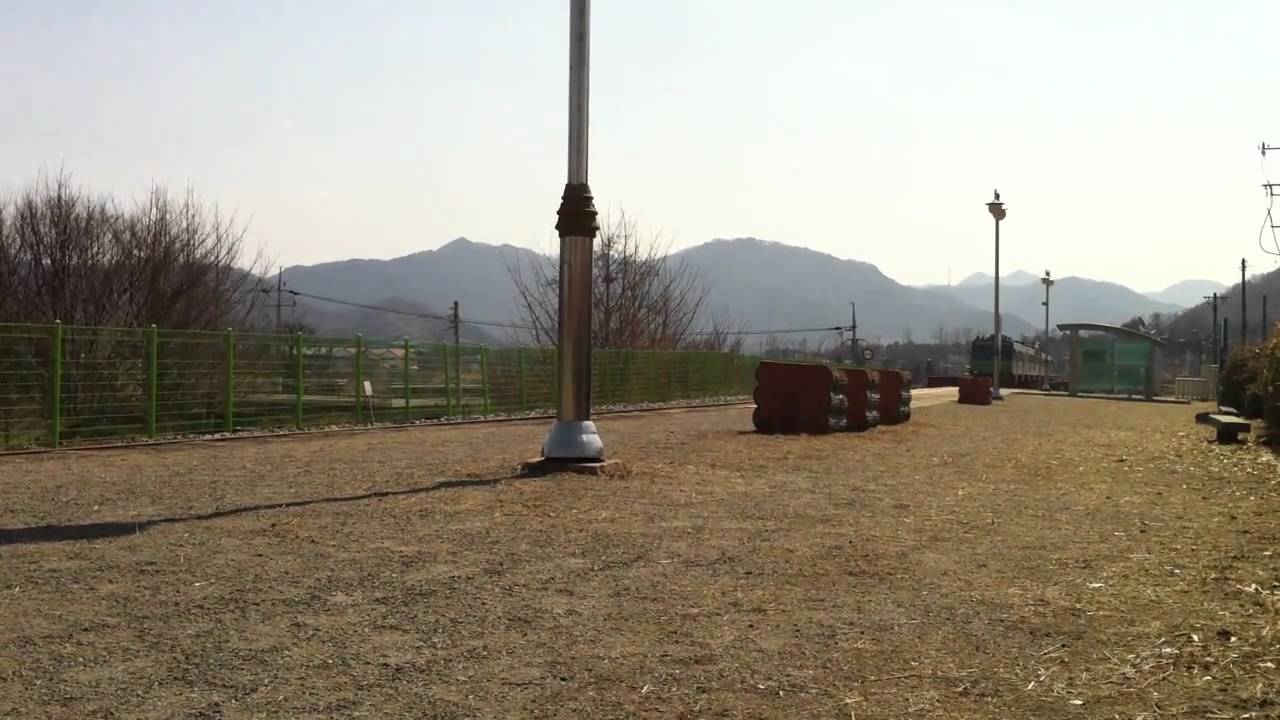 (Korail) 경원선 통근열차 9549호, 한탄강역 / Gyeongwon Line Commuter Diesel Car ...