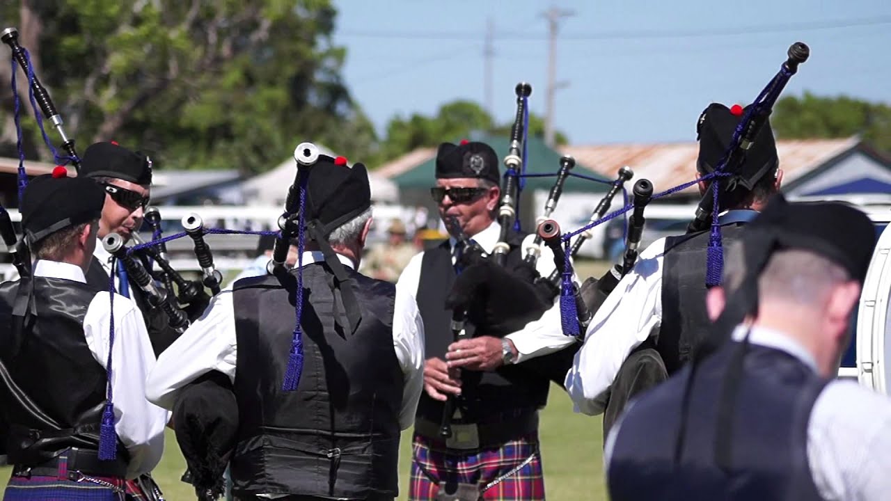 Moree Caledonian Society Pipe Band - MSR - YouTube