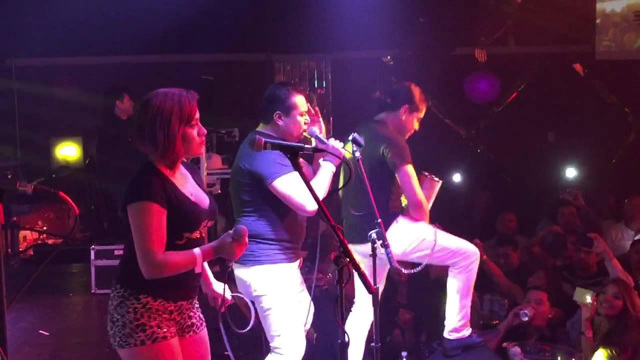 Los yes yes en vivo en el patrón Night club 10 de octubre 2014 - YouTube