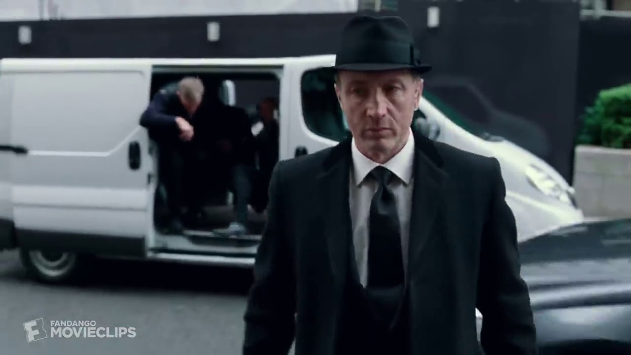 Wonder woman fight sceñe - YouTube