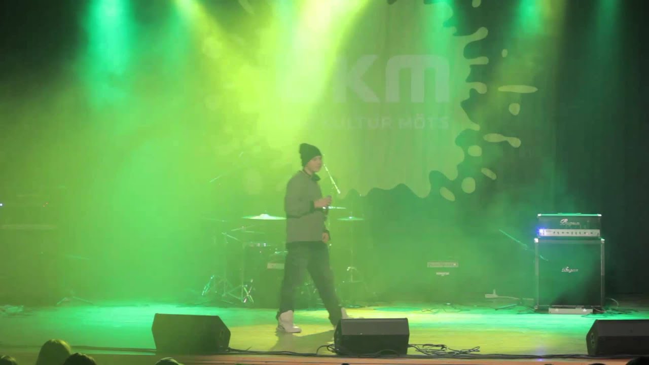 Viktor Englund - UKM Surahammar 2014 - YouTube