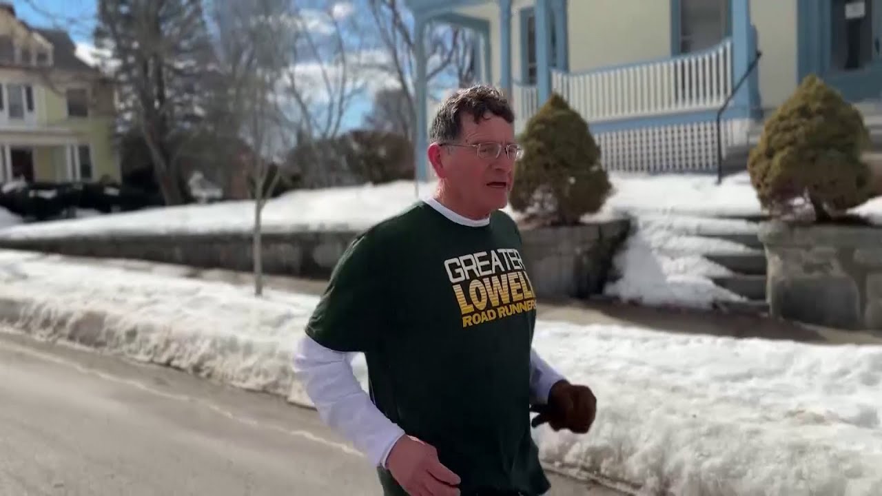 Octogenarian marathoner reflects on decades of running - YouTube
