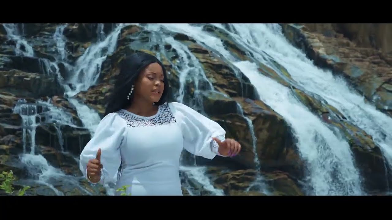 ADVOCATE OFFICIAL VIDEO BY DIVY - YouTube