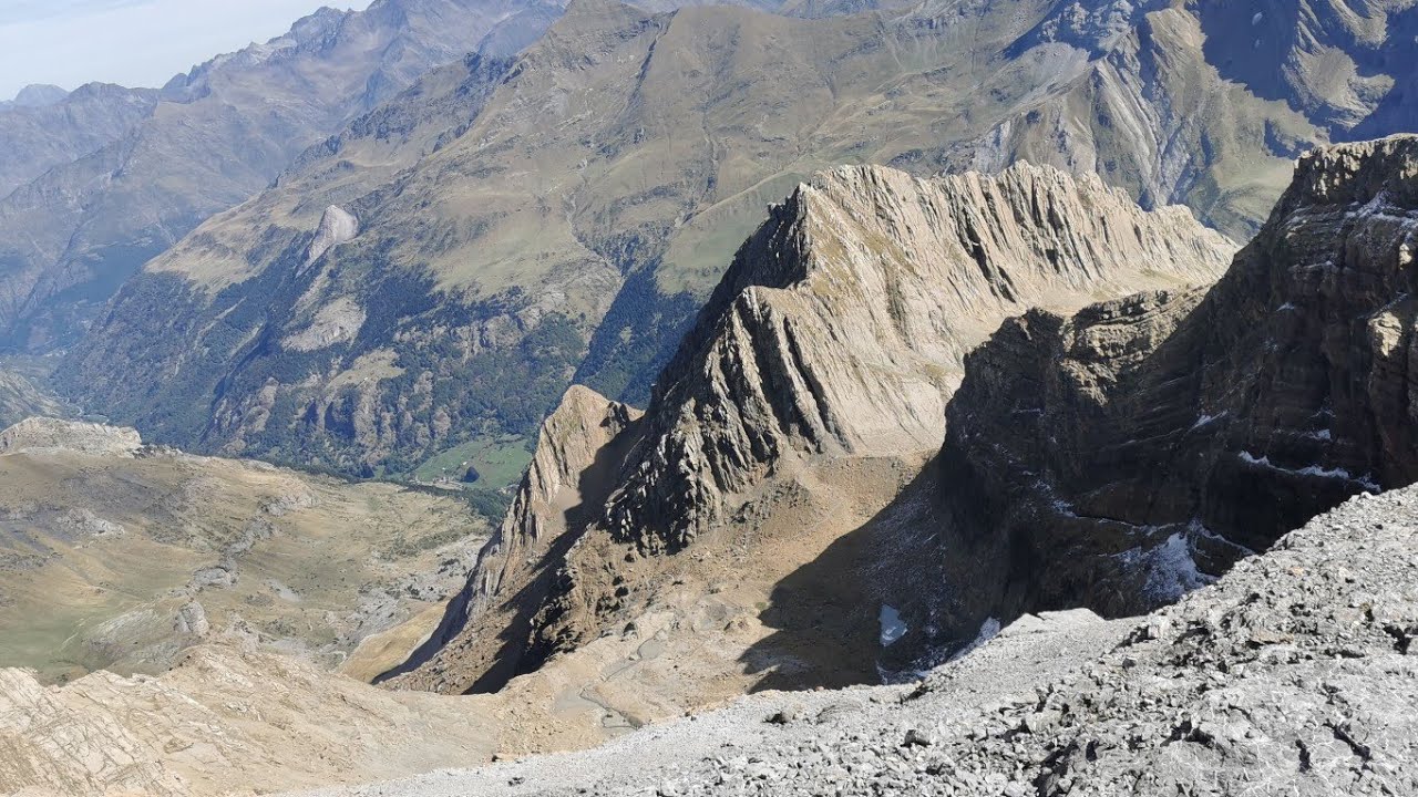 Pico Taillon de 3.144 metros - YouTube
