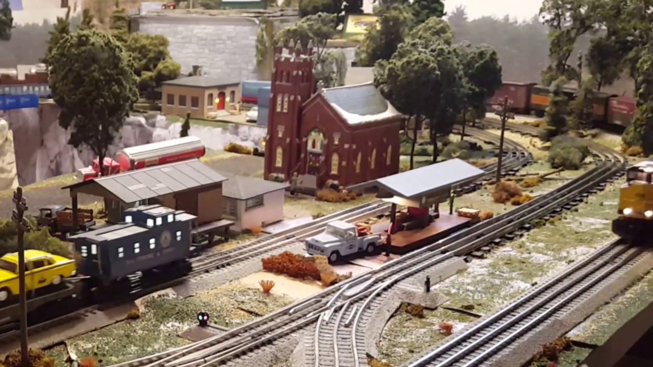 Lionel 12'x8.5' Model Train Layout Trailer - YouTube
