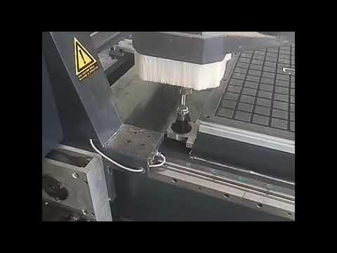 Auto Tool Change Demo for Heliner CNC Router - YouTube