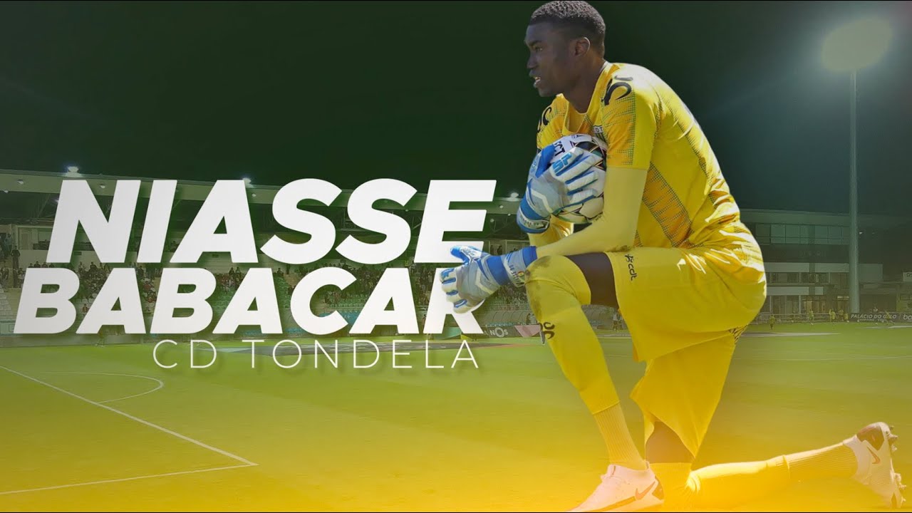 Babacar Niasse CD Tondela Goalkeeper Highlights - YouTube