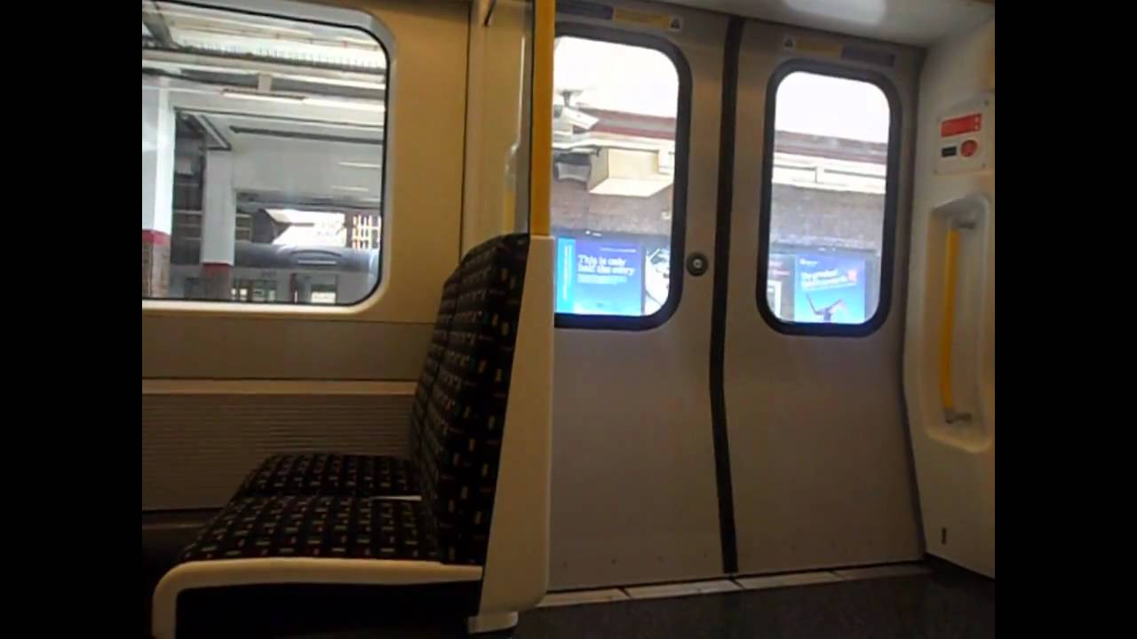 Circle Line Announcements on the S Stock while on the Metropolitan Line ...
