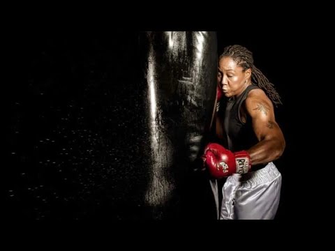 Ann Wolfe 1 Punch KnockOut - YouTube