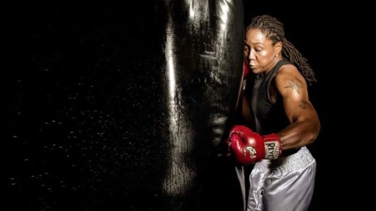 Ann Wolfe 1 Punch KnockOut - YouTube