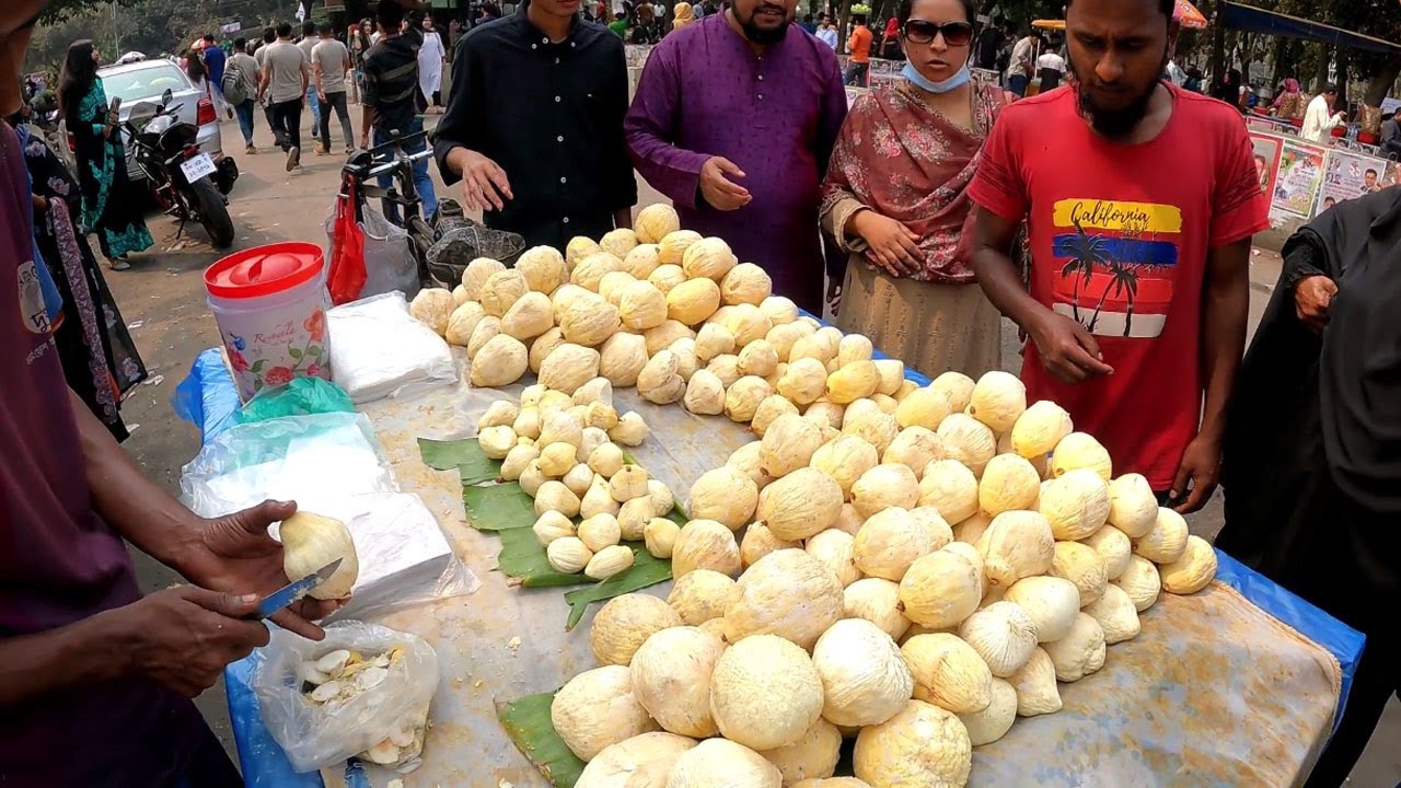 Man Selling Yummy Coconut Flower or Fufa with Extreme Knife Skills ...