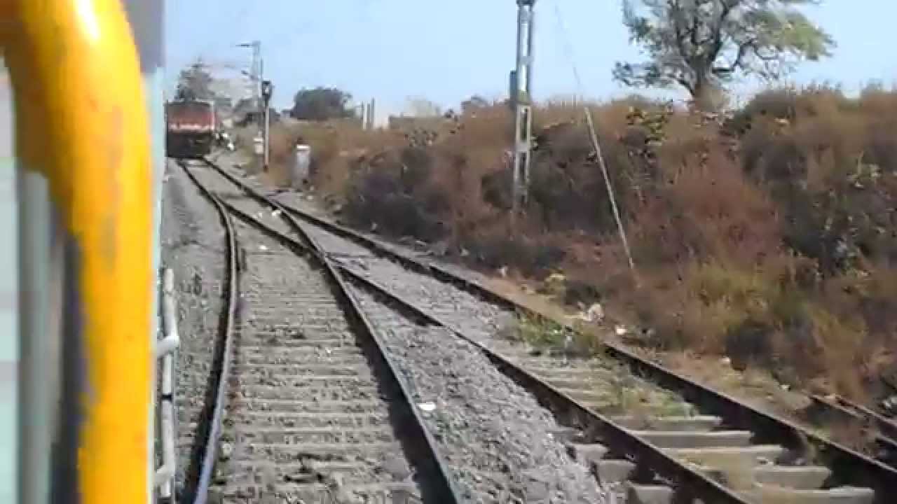 TaptiGanga Express met Navjivan Express at Bhadwad - YouTube