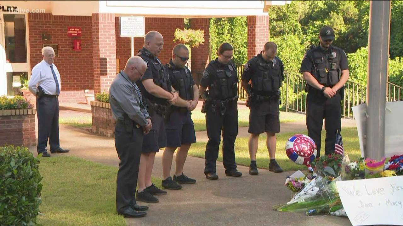 'Worst day of any police chief's job' | Community mourns Officer Joe ...