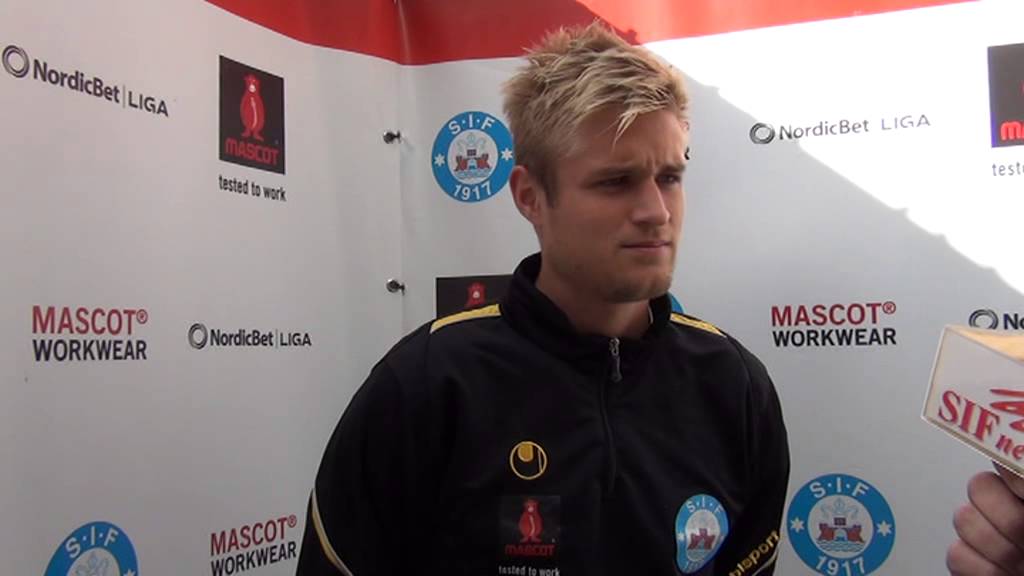 Interview med Emil Scheel fra Silkeborg IF - YouTube
