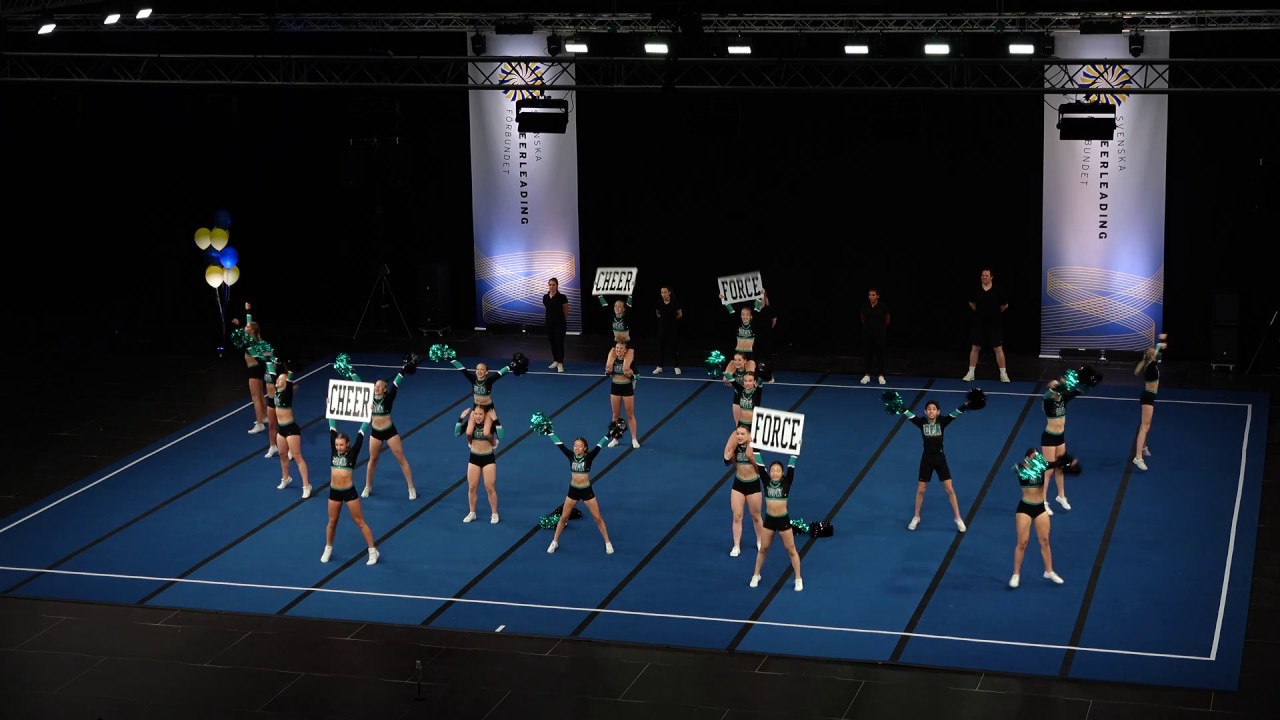 Cheer Force Allstars Fearless (Senior Level 5) RM 2018 - YouTube