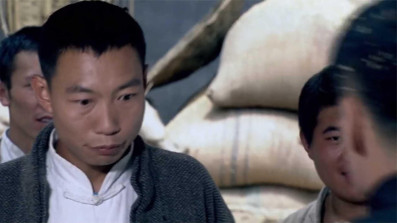 混混带人上门闹事,大叔看不惯强出头,没想却挨了一顿暴打!大陆剧 都市 生活 抗战 战争 Youtube