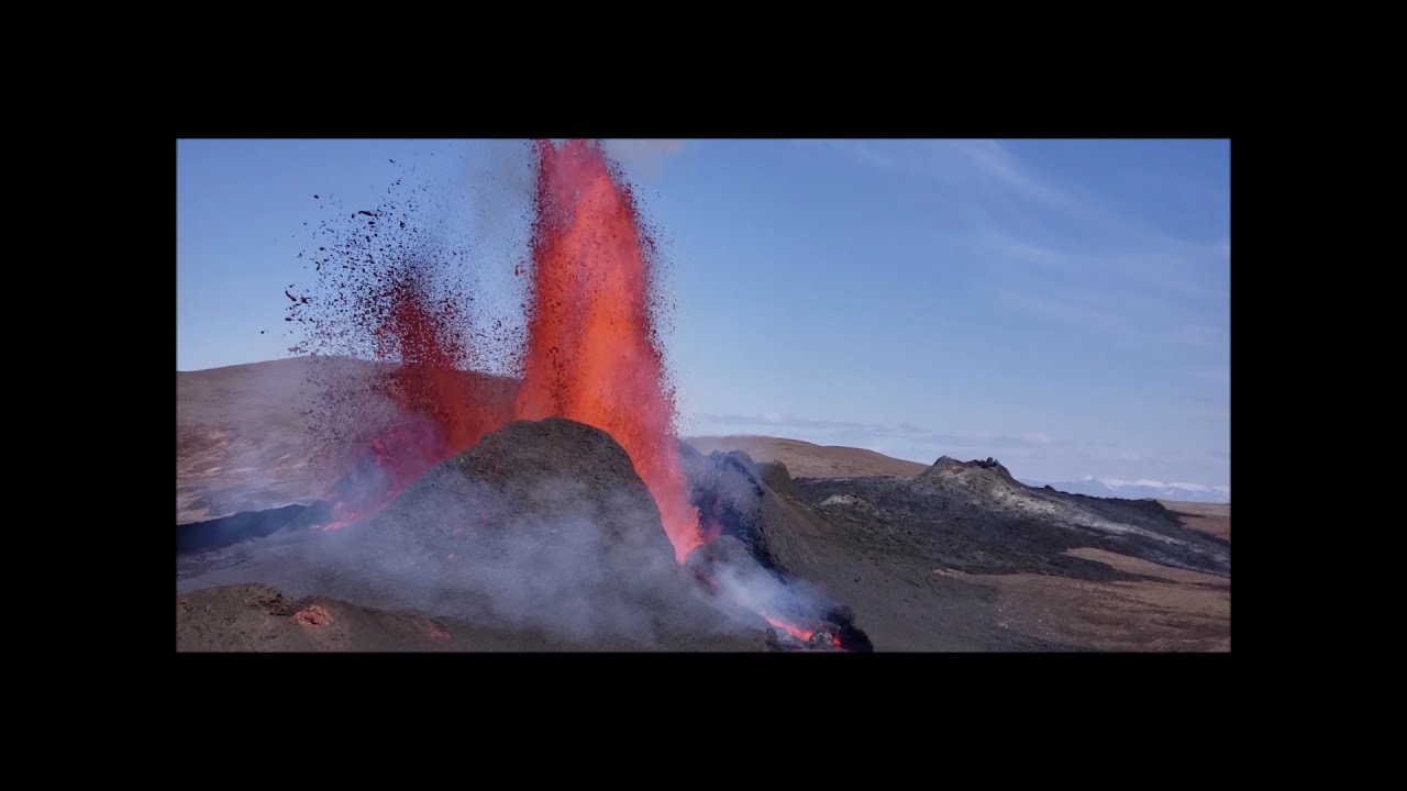 Lava Wall and Pumice Showers at the Iceland Volcano - YouTube