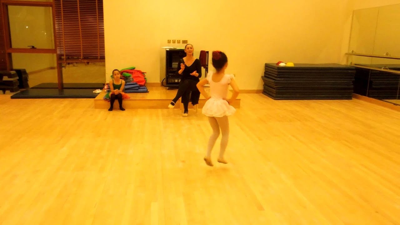Rebecca Ballet Lesson in Abu Dhabi Country Club - YouTube