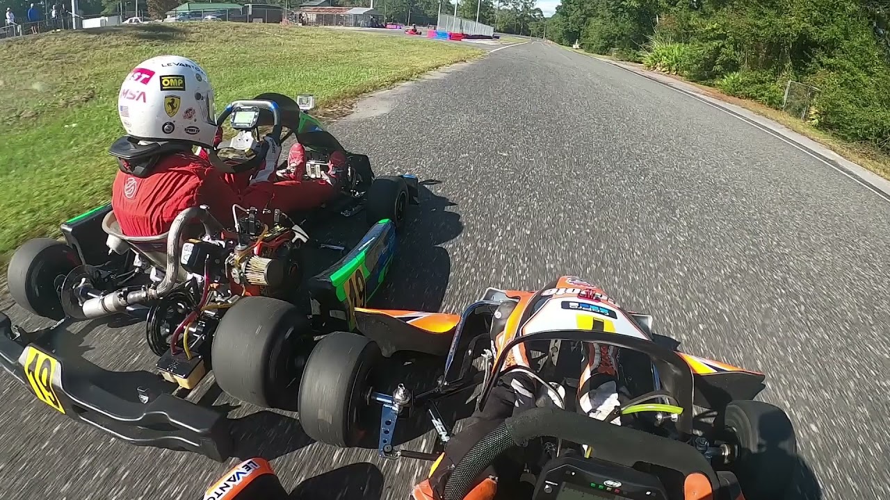 EPIC JUNIOR FINISH 103RD STREET kart racing - YouTube