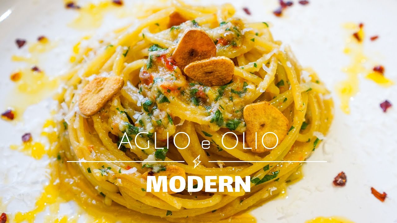 MODERN Spaghetti Aglio e Olio Peperoncino | Creamy Garlic Spicy Italian ...