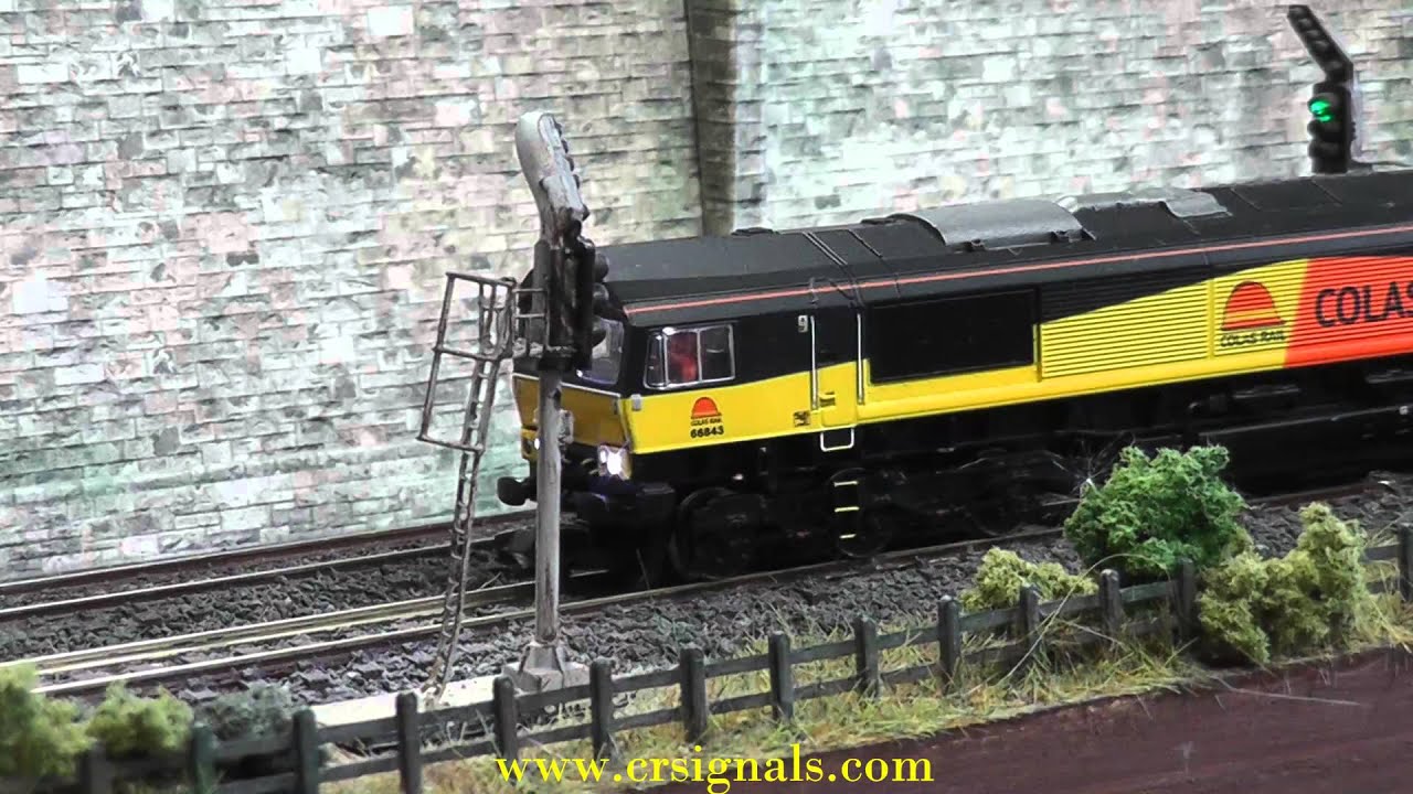 Farish Class 66 with DCC Sound & Prototypical Lights - YouTube