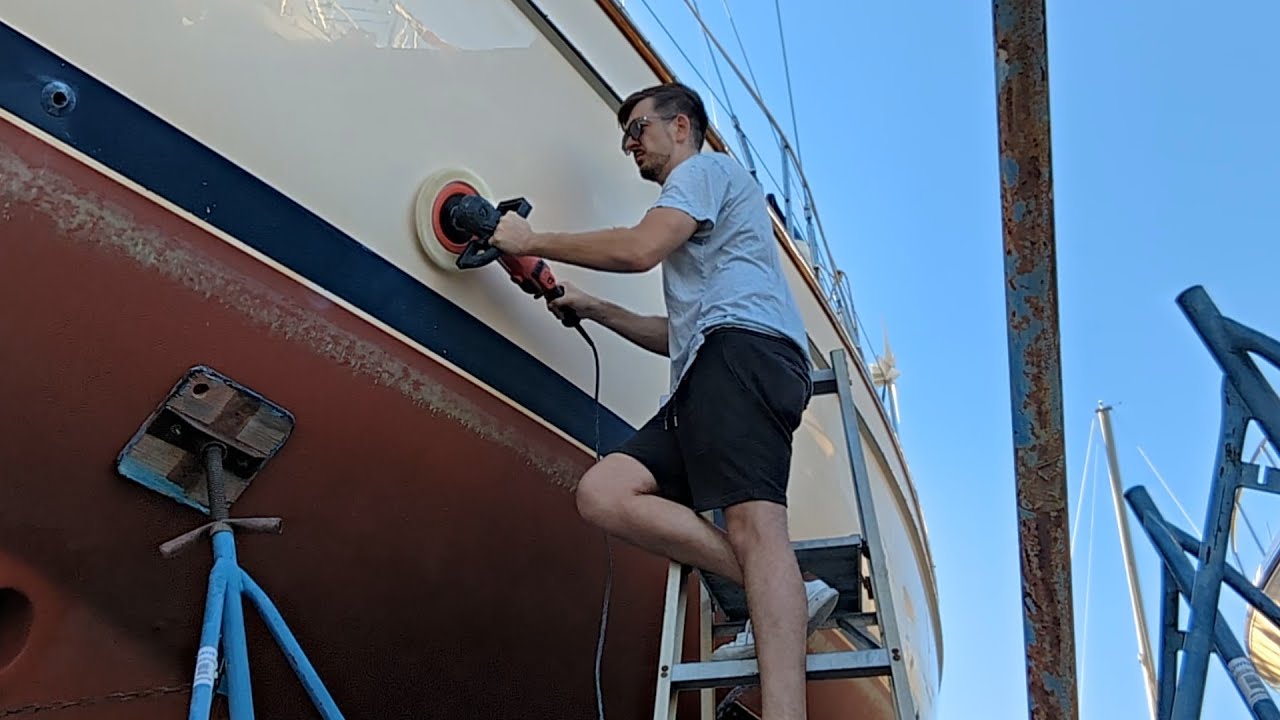 Living in a Boatyard! Major Engine Overhaul + DIY Boat Projects - YouTube