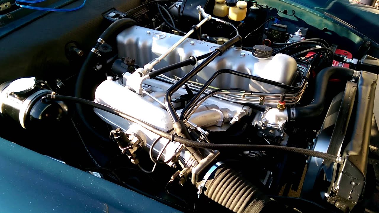 1971 280sl first start new engine 2,000 rpm idle - YouTube
