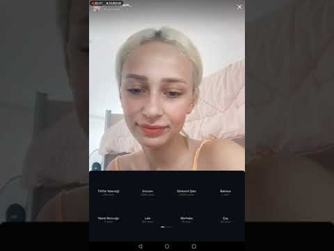 Yaren Abla'ya Canlı Yayın'da Makyaj Yapıyorlar