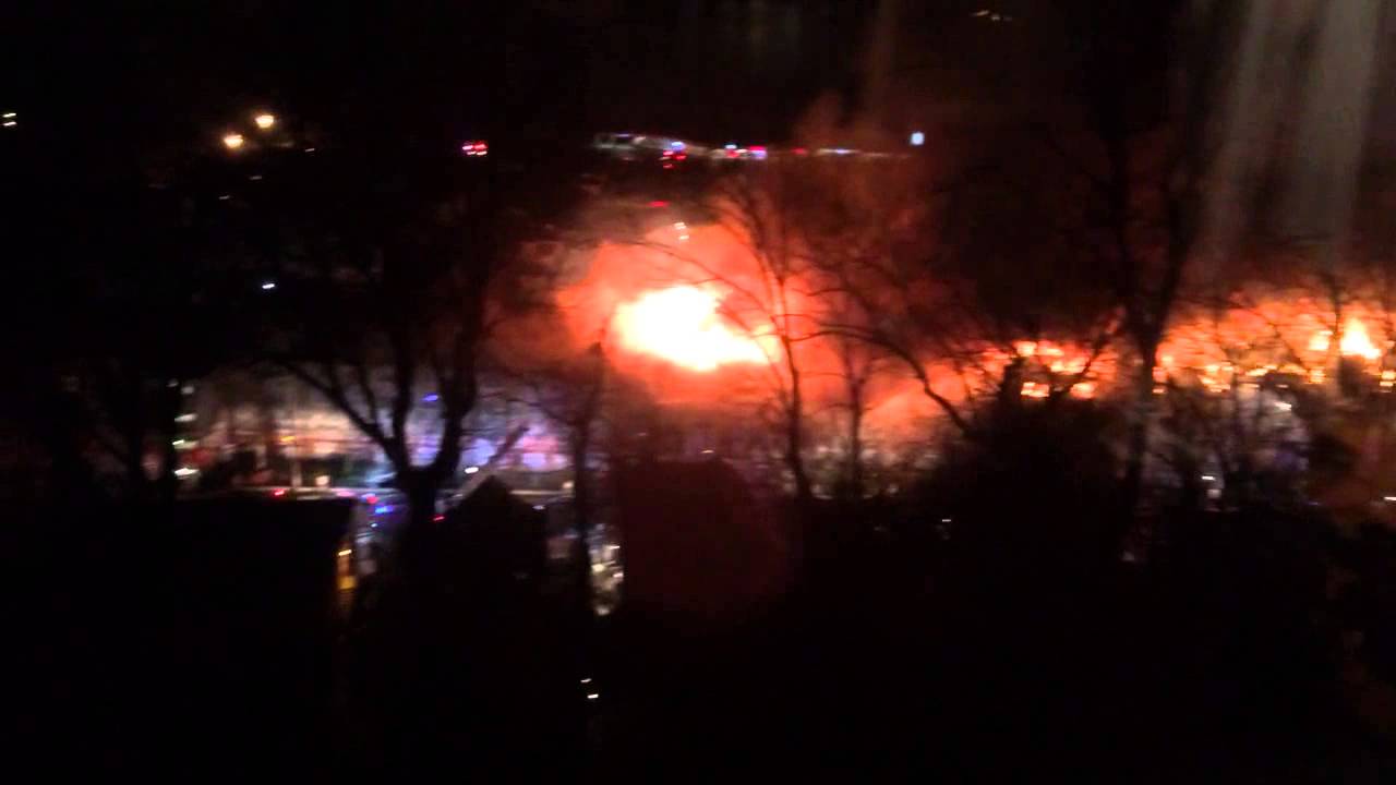 Fire at The Avalon Edgewater NJ - YouTube