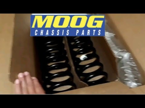Moog 8228 Coil Spring 65-79 F100/F250 unboxing and review - YouTube